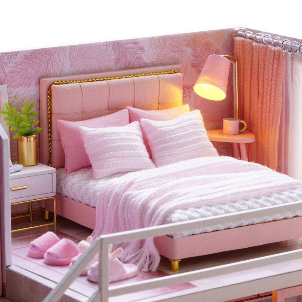 pink miniature house - pink-miniature-house